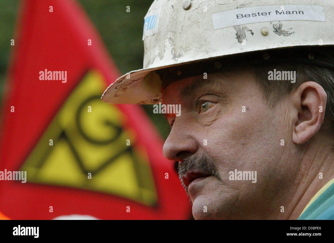 Steelworker strike hi-res stock photography and images - Alamy