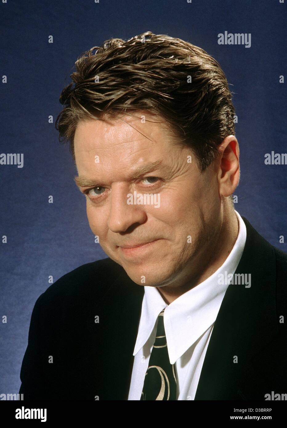 (dpa files) - British pop singer Robert Palmer, pictured in Germany, 2 ...