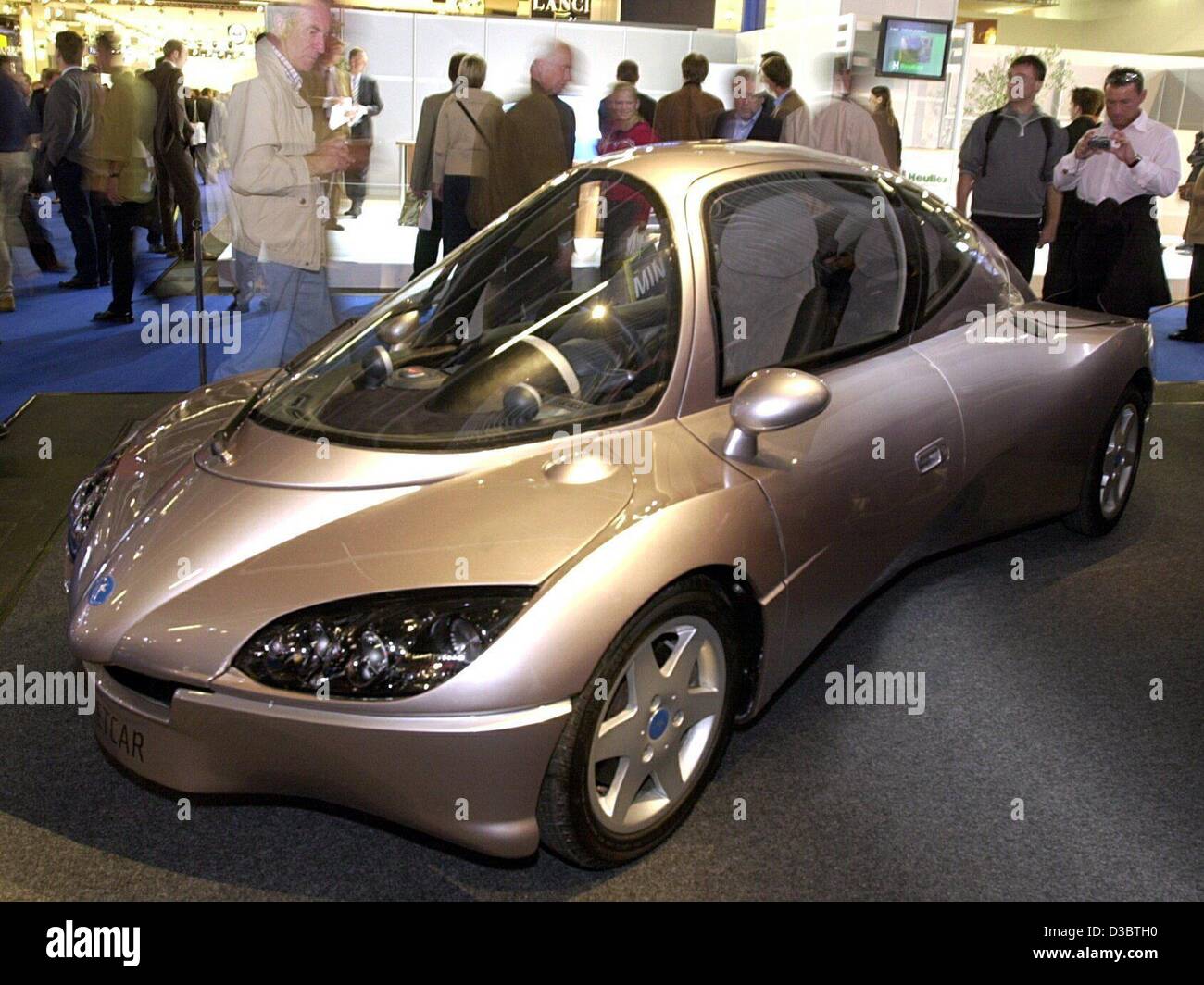 (dpa) - A Jetcar 2.5, manufactured by car maker Jetcar Zukunftsfahrzeug ...
