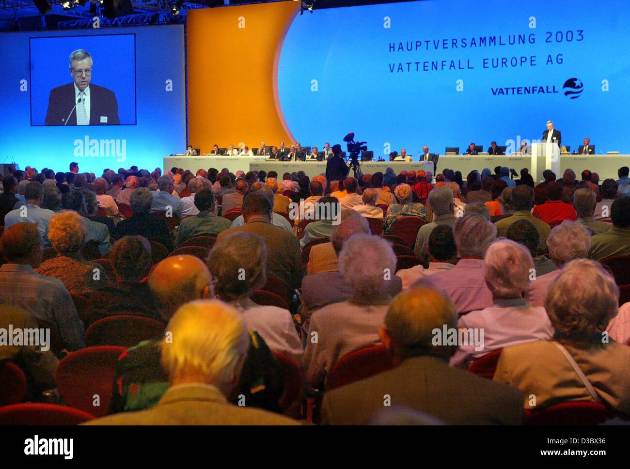 (dpa) - Klaus Rauscher, chairman of the electricity company Vattenfall ...