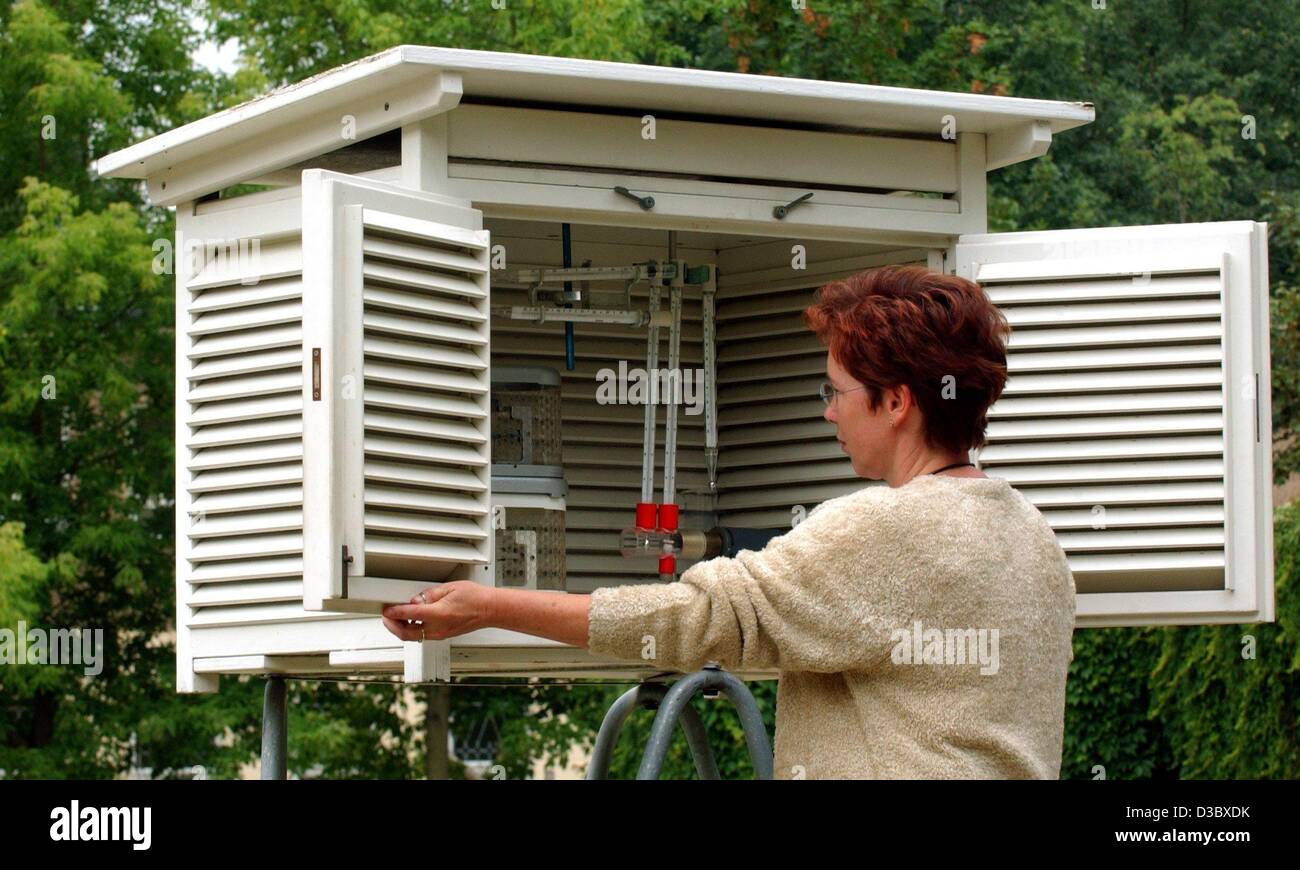 Angela little hi-res stock photography and images - Alamy