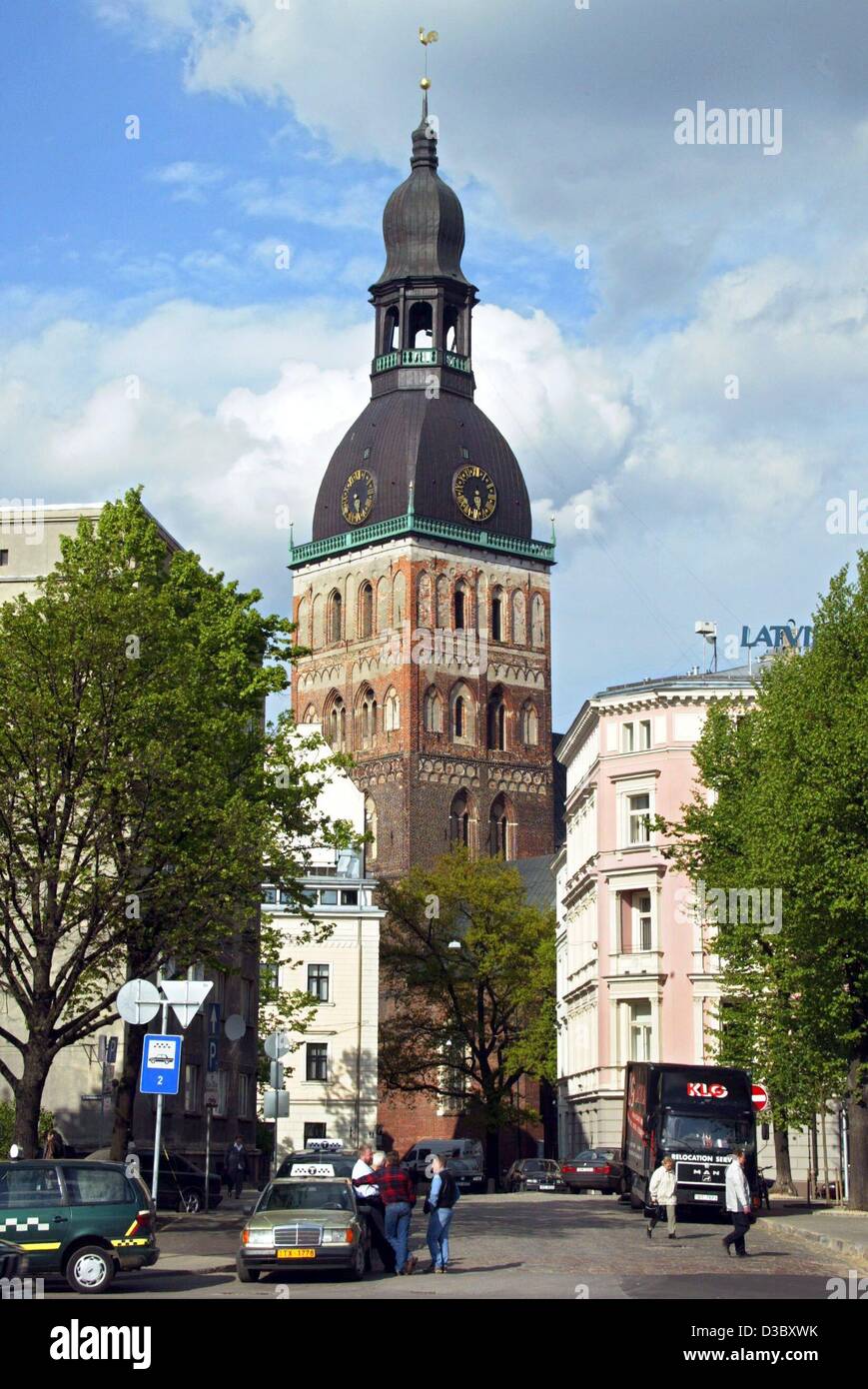 (dpa) - A view of the Dome Cathedral in Riga, Latvia, 20 May 2003. The ...