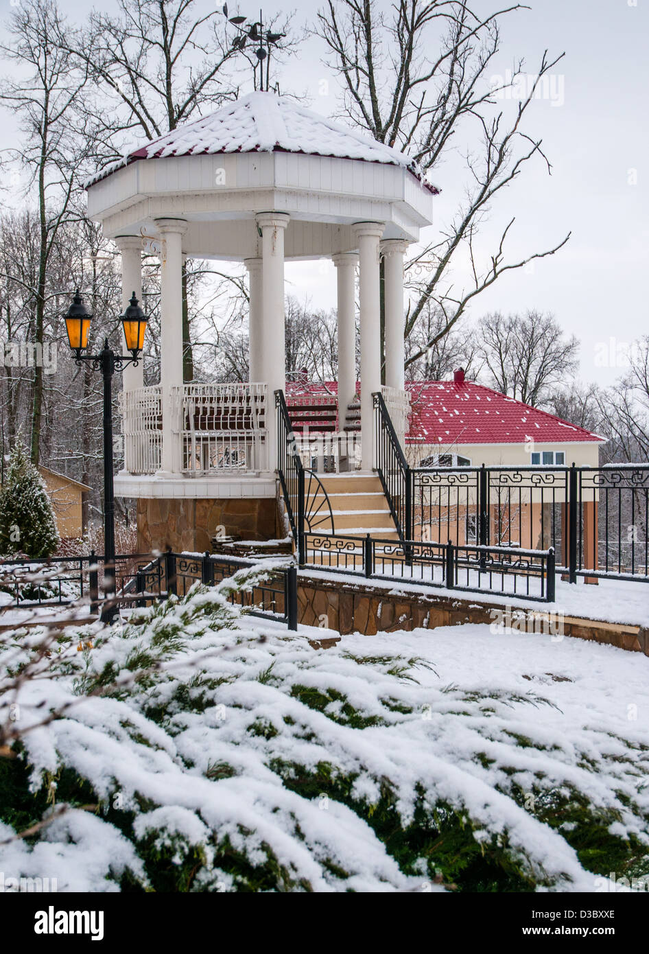 Estate frozen hi-res stock photography and images - Alamy