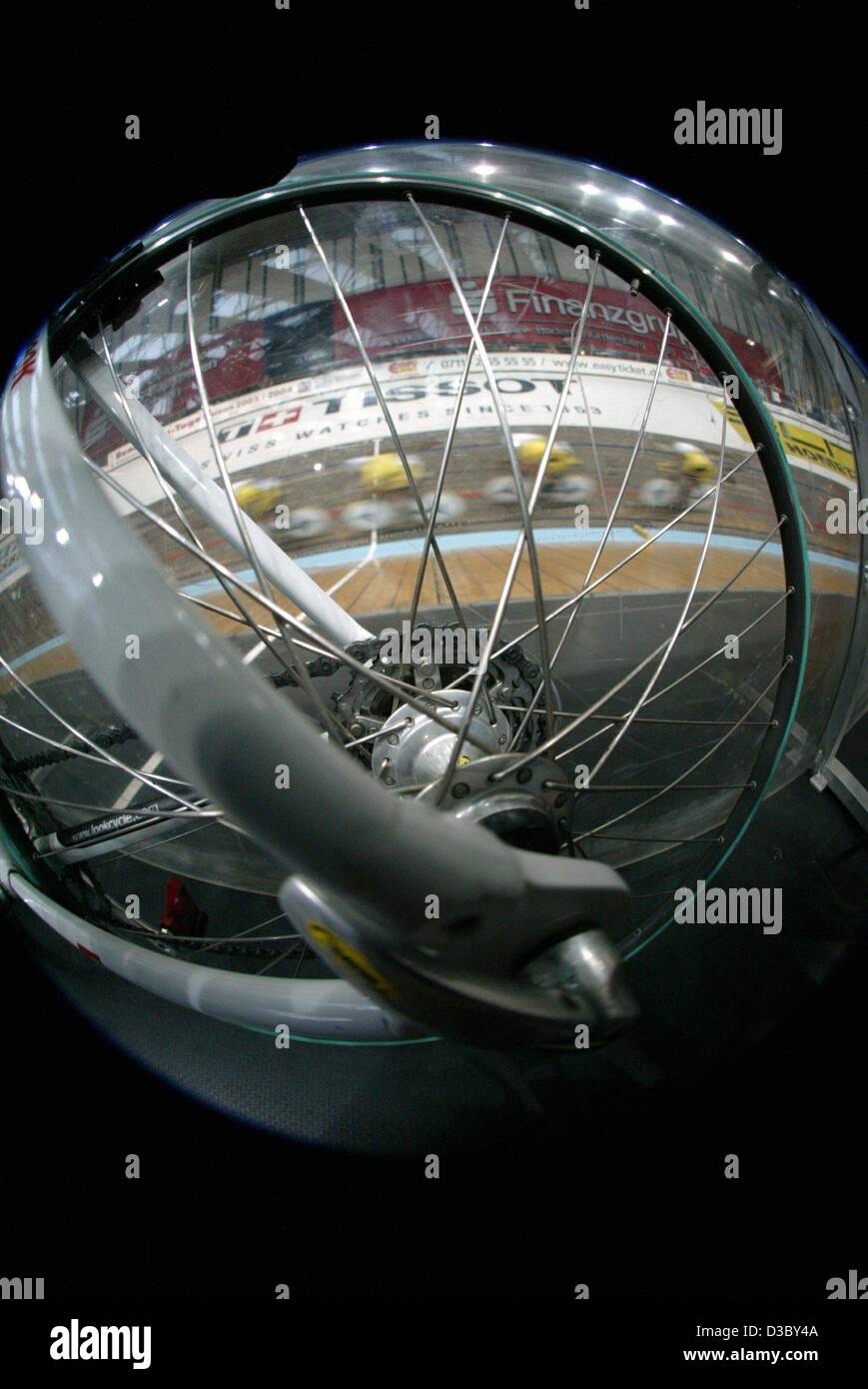 Four wheel bike hi-res stock photography and images - Alamy