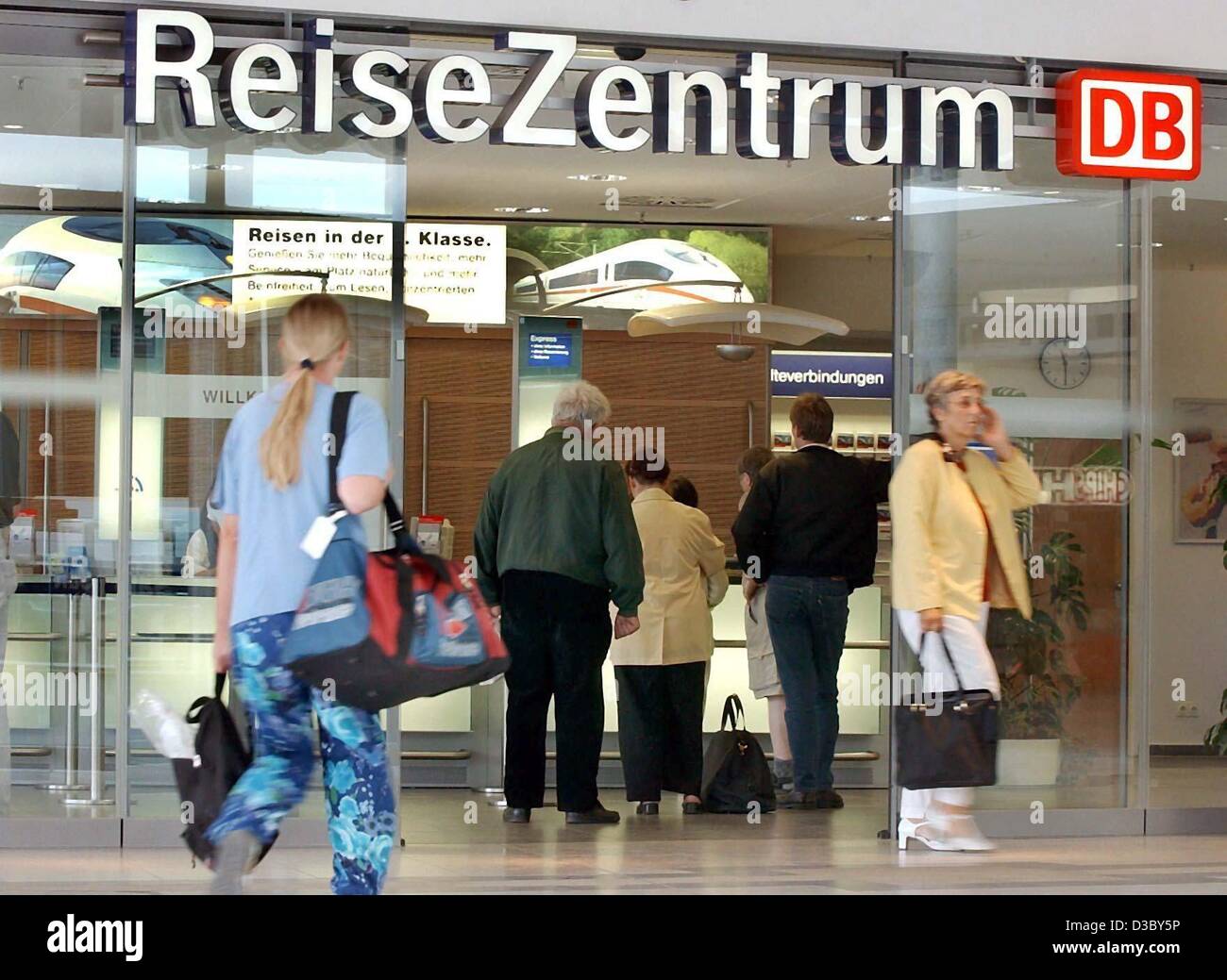 Railway ticket counter hi-res stock photography and images - Alamy