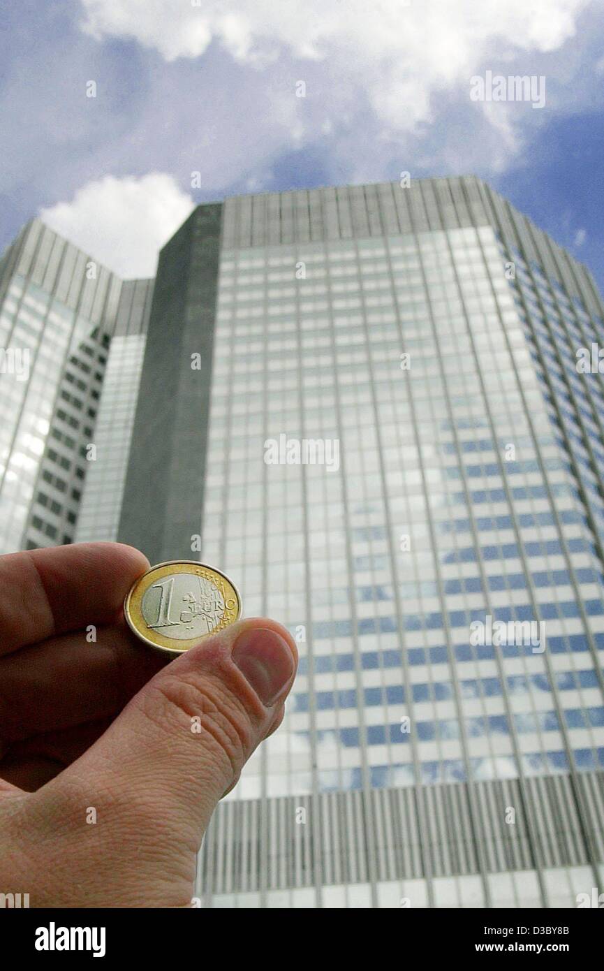 25 cent coin t hi-res stock photography and images - Alamy