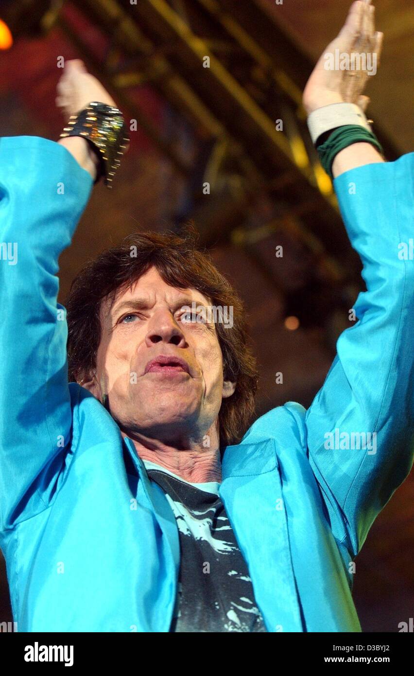 (dpa) - Rolling Stones frontman Mick Jagger claps his hands over his ...