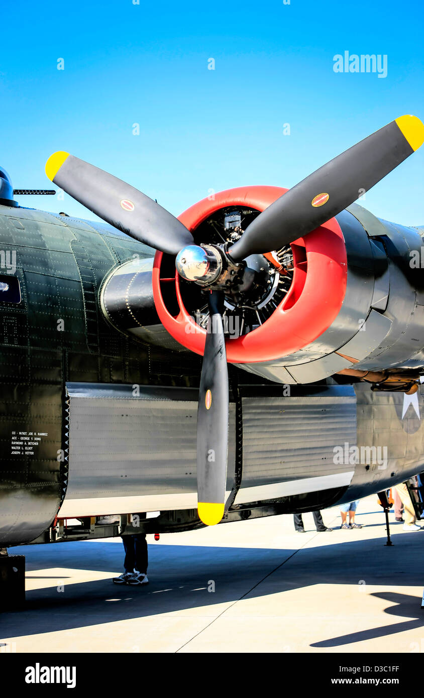 B24 Consolidated Liberator ww2 bomber plane Pratt & Whitney R-1830 ...