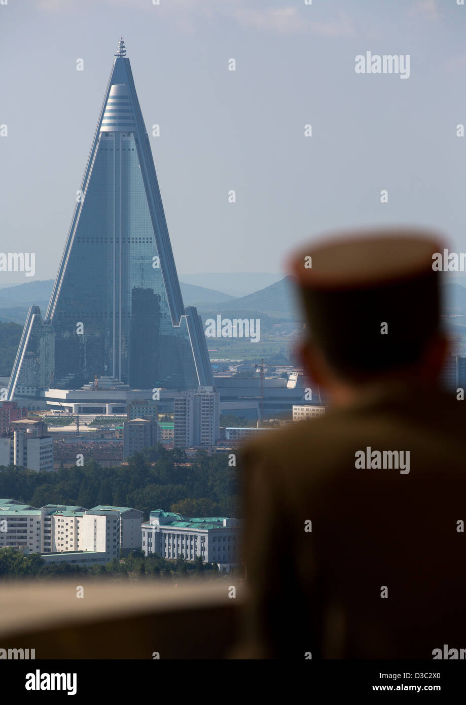North korea and ryugyong hotel hi-res stock photography and images - Alamy