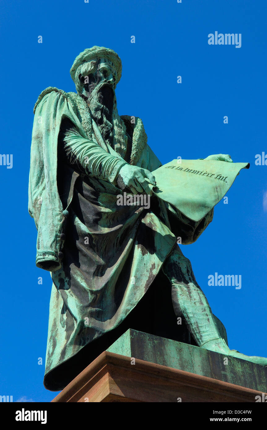 Strasbourg, Statue of Gutenberg, Gutenberg square, UNESCO world ...