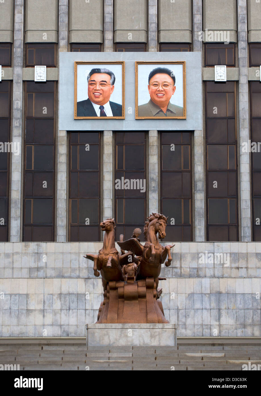 Kim Il Sung And Kim Jong Il Giant Portraits, Pyongyang, North Korea ...