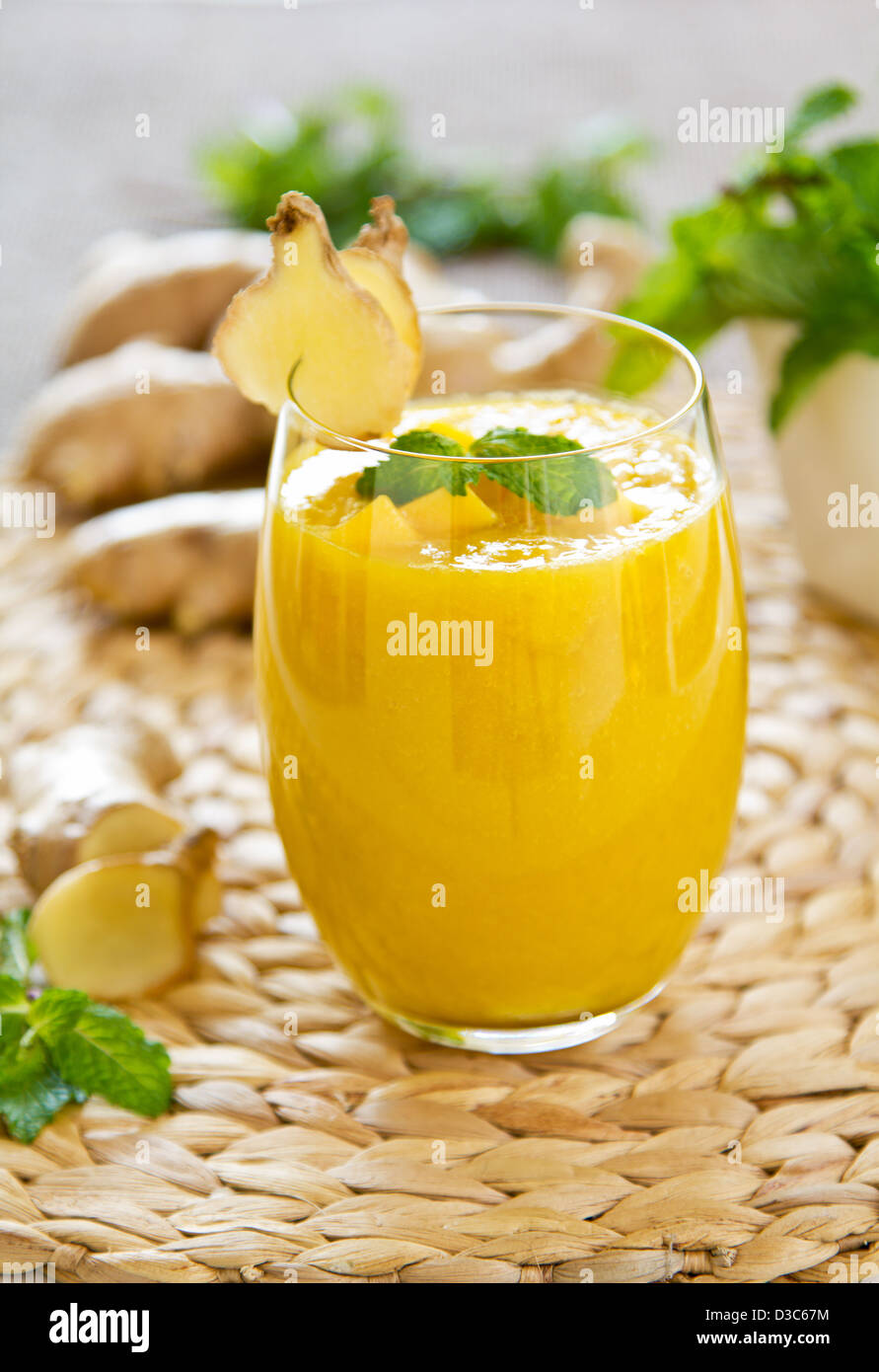Fresh mango with ginger smoothie Stock Photo - Alamy