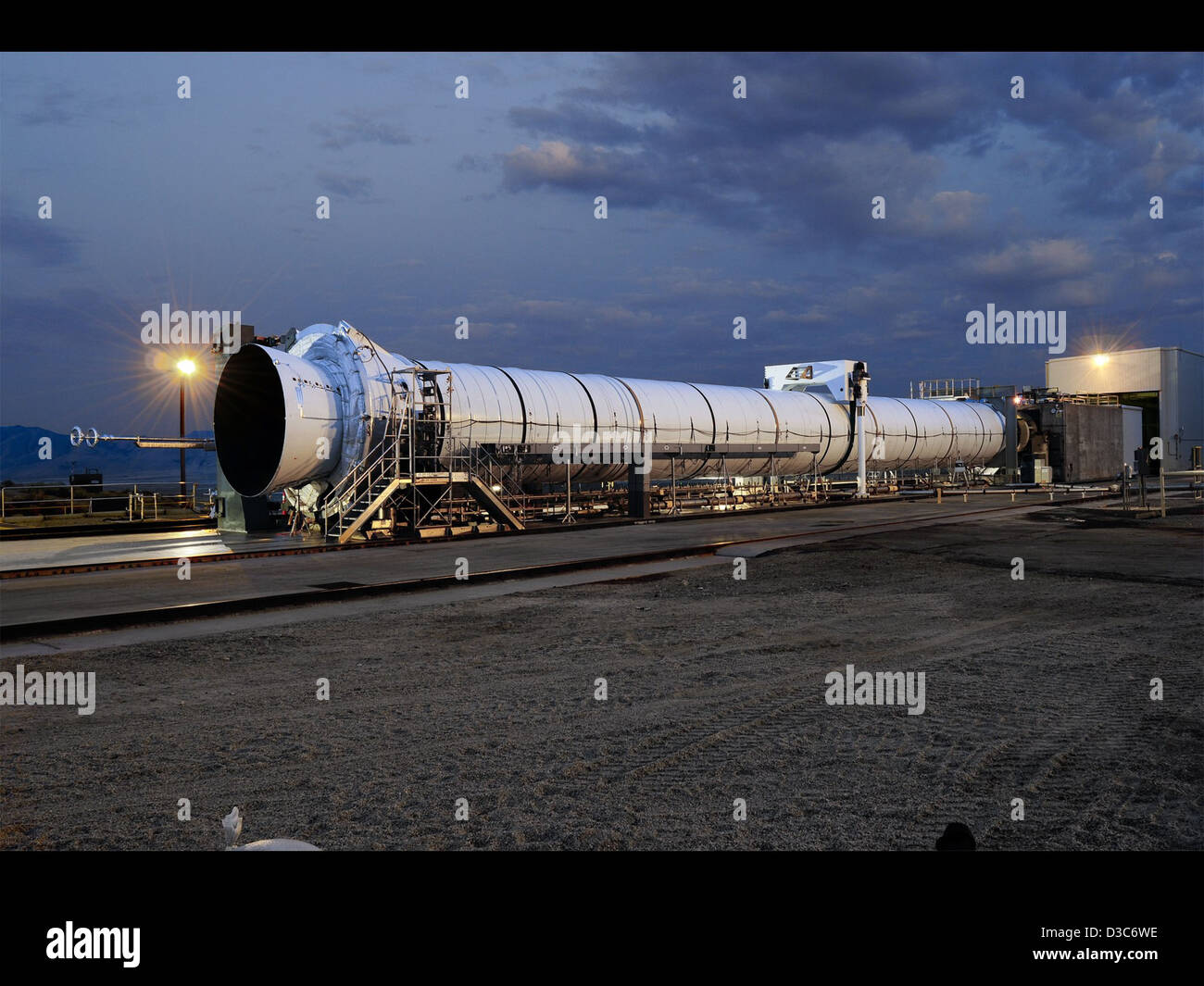 Ares i rocket first stage motor nasa hi-res stock photography and ...