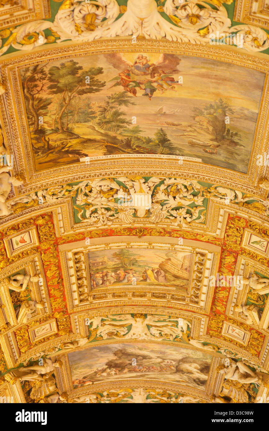 Ceiling in the Gallery of Maps in the Vatican museum, Rome, Italy Stock Photo - Alamy