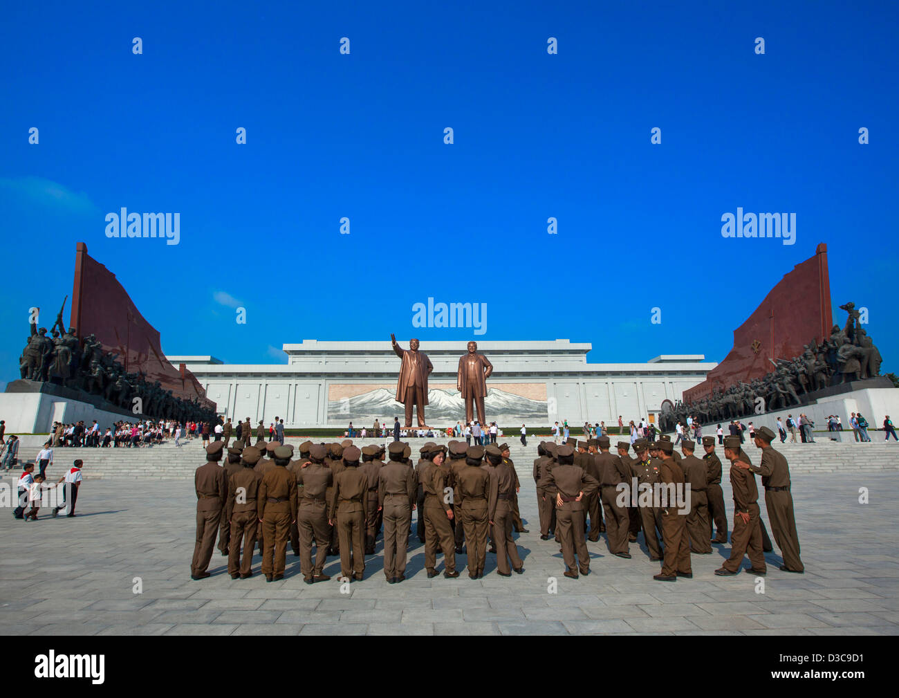 North korea pyongyang government building hi-res stock photography and ...