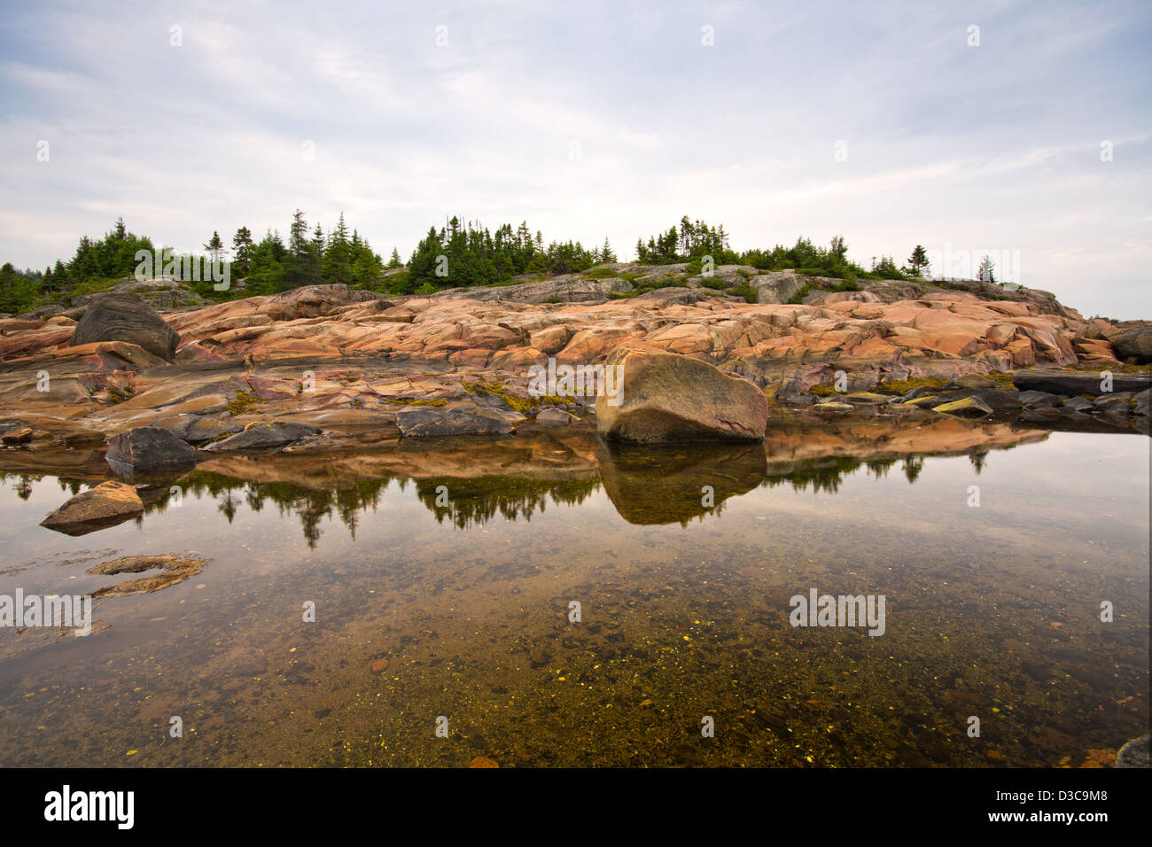 Atlantic canada cliff hi-res stock photography and images - Alamy