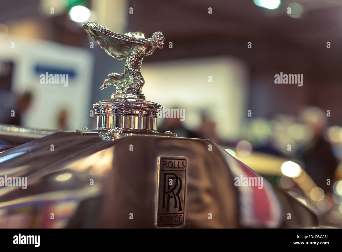 Logo on hood old hi-res stock photography and images - Alamy