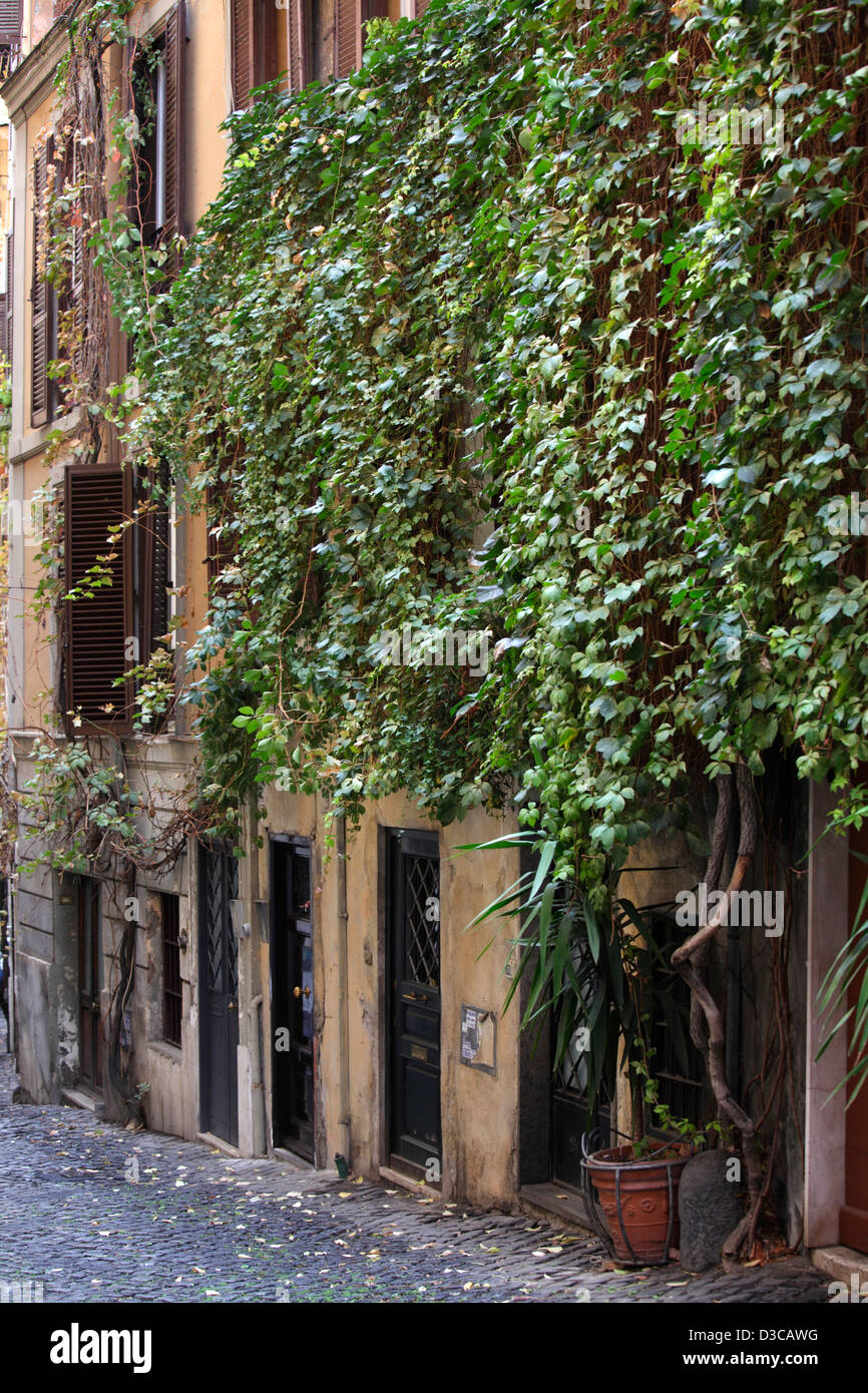 Street view of Rome, Italy Stock Photo - Alamy