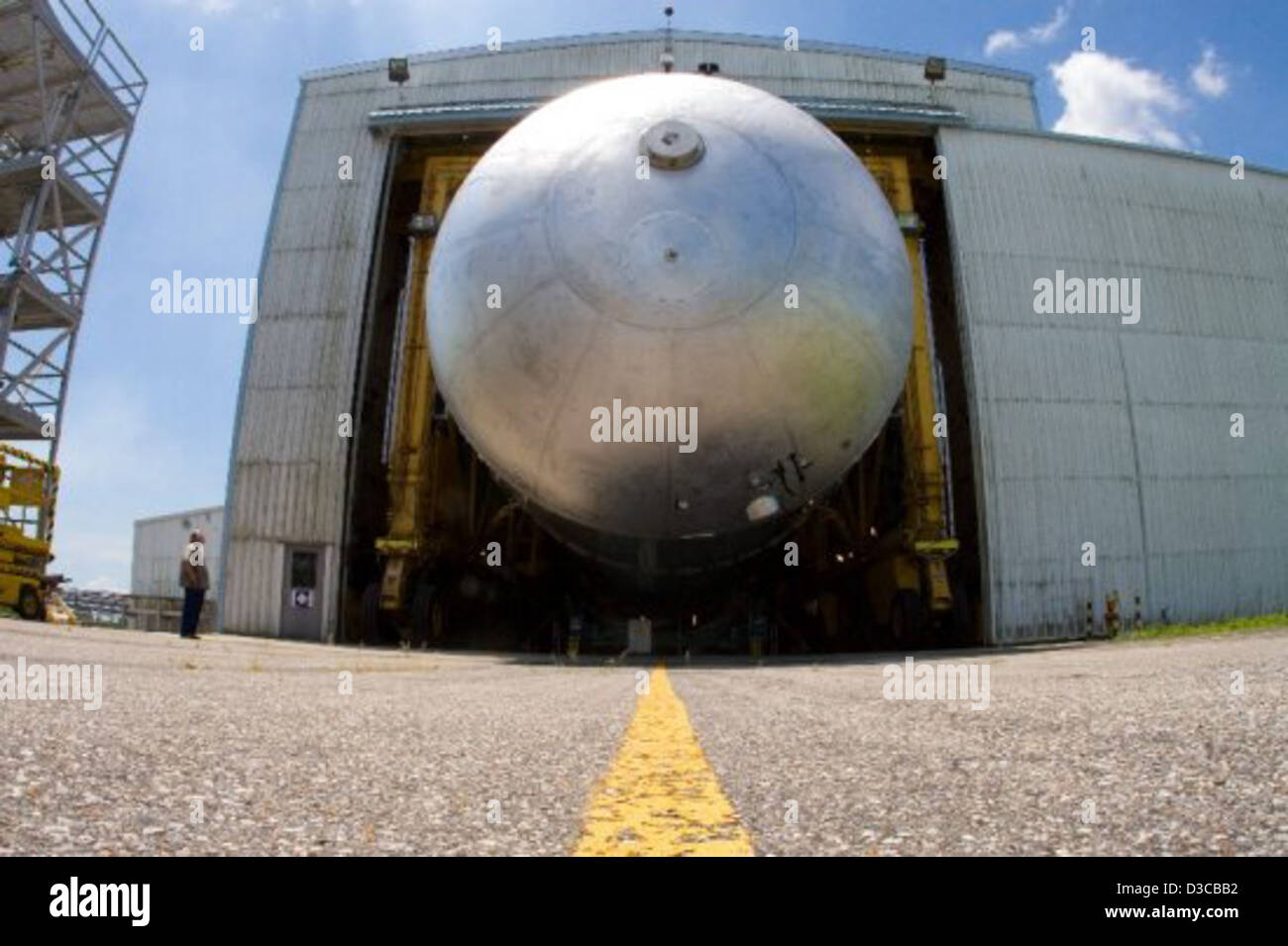 Space Shuttle: External Tank Assembly (NASA, 10/14/09 Stock Photo - Alamy