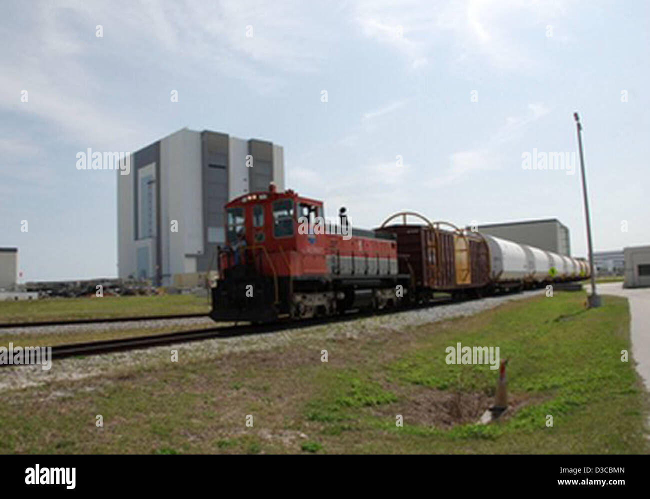 Rocket assembly nasa kennedy components hi-res stock photography and ...