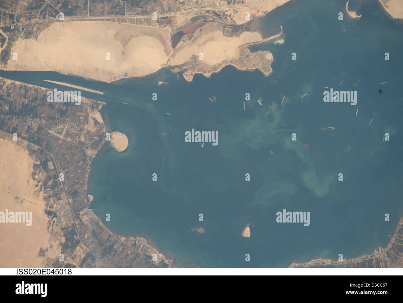 Great bitter lake hi-res stock photography and images - Alamy