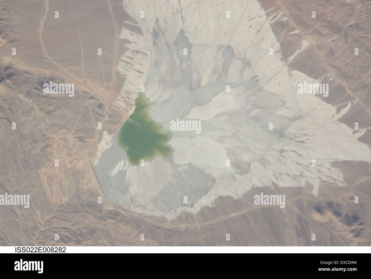 Escondida copper mine hi-res stock photography and images - Alamy