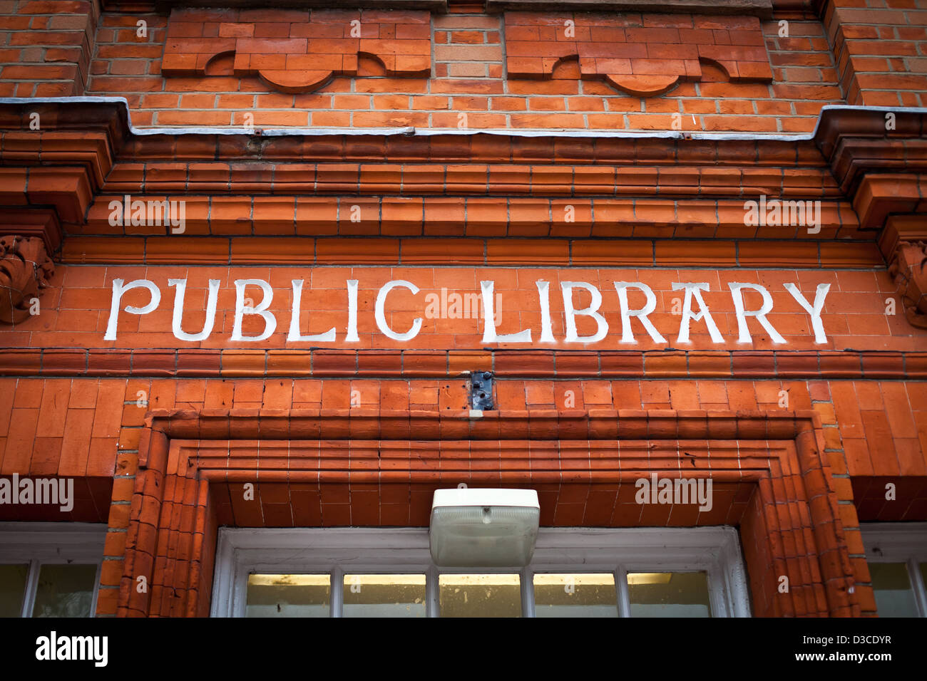 Public library sign hi-res stock photography and images - Alamy
