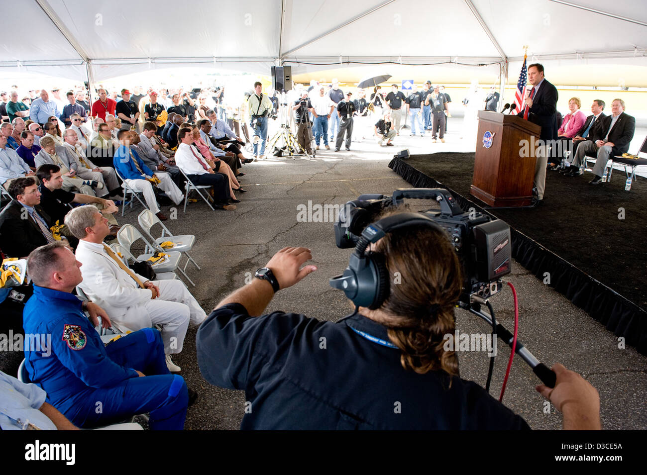 The Lockheed Martin External Tank ET-138 is rolled out for processing ...