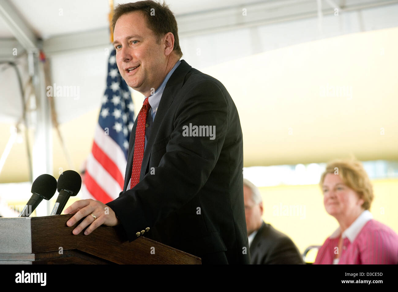 The External Tank ET-138, used in space shuttle missions, rolls out ...