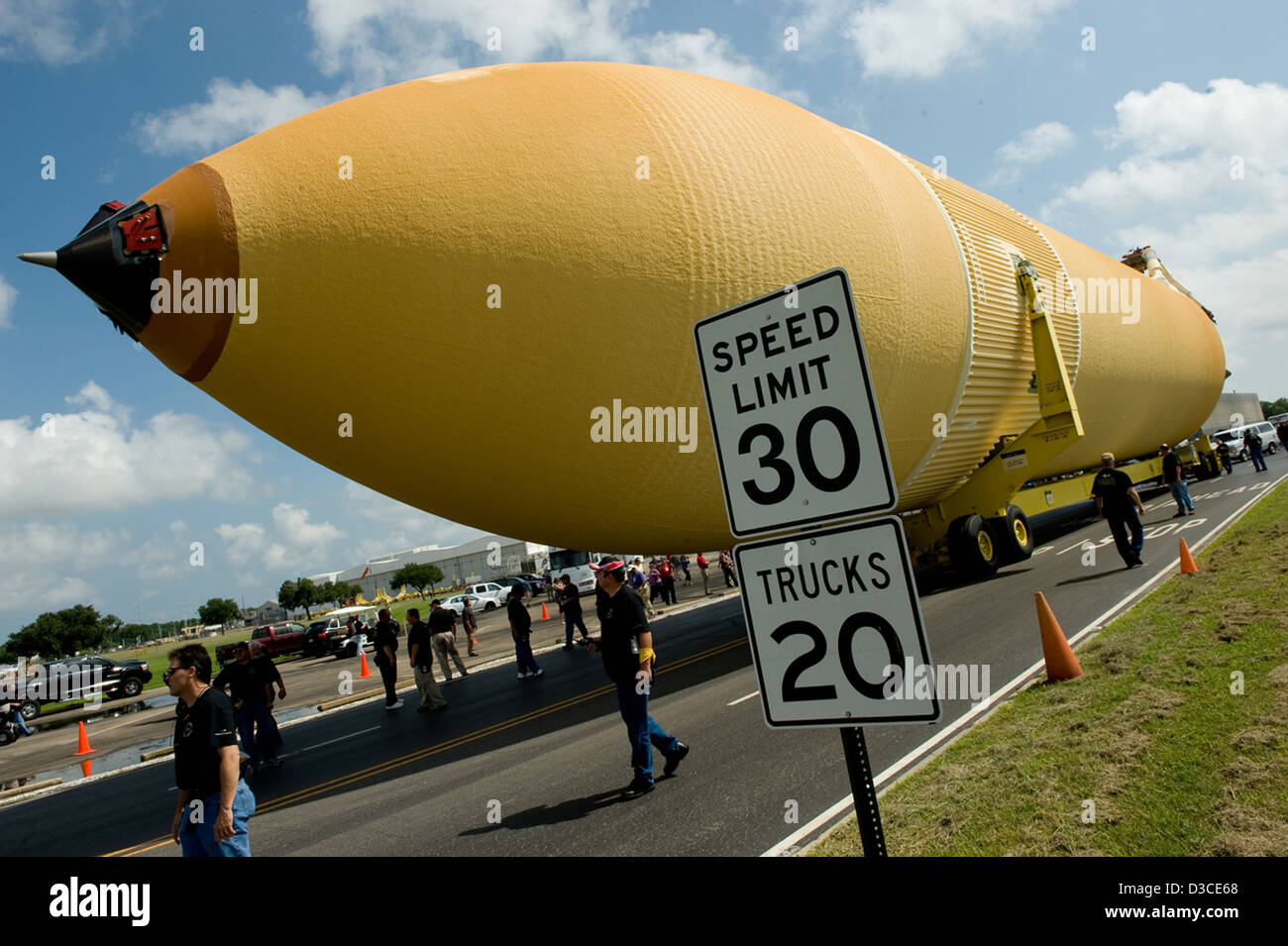External Tank ET-138 Rolls Out at Michoud Assembly Facility Stock Photo ...