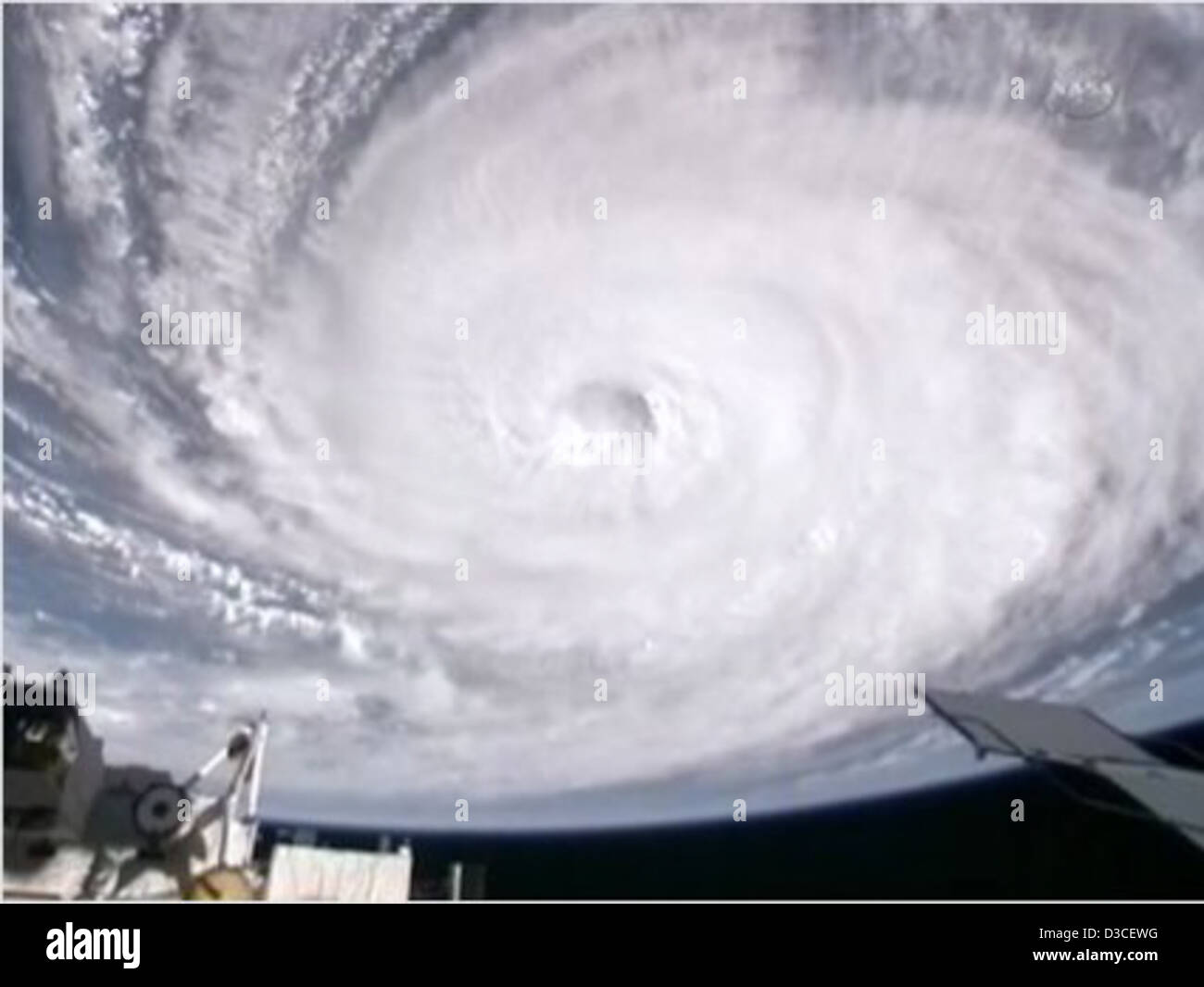 NASA captured an image of Hurricane Earl from the International Space ...