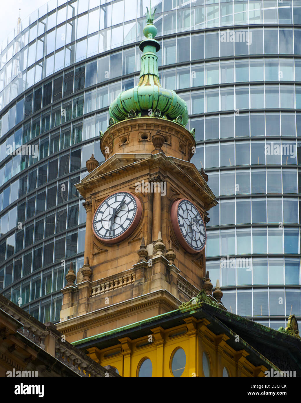 Lands department building hi-res stock photography and images - Alamy