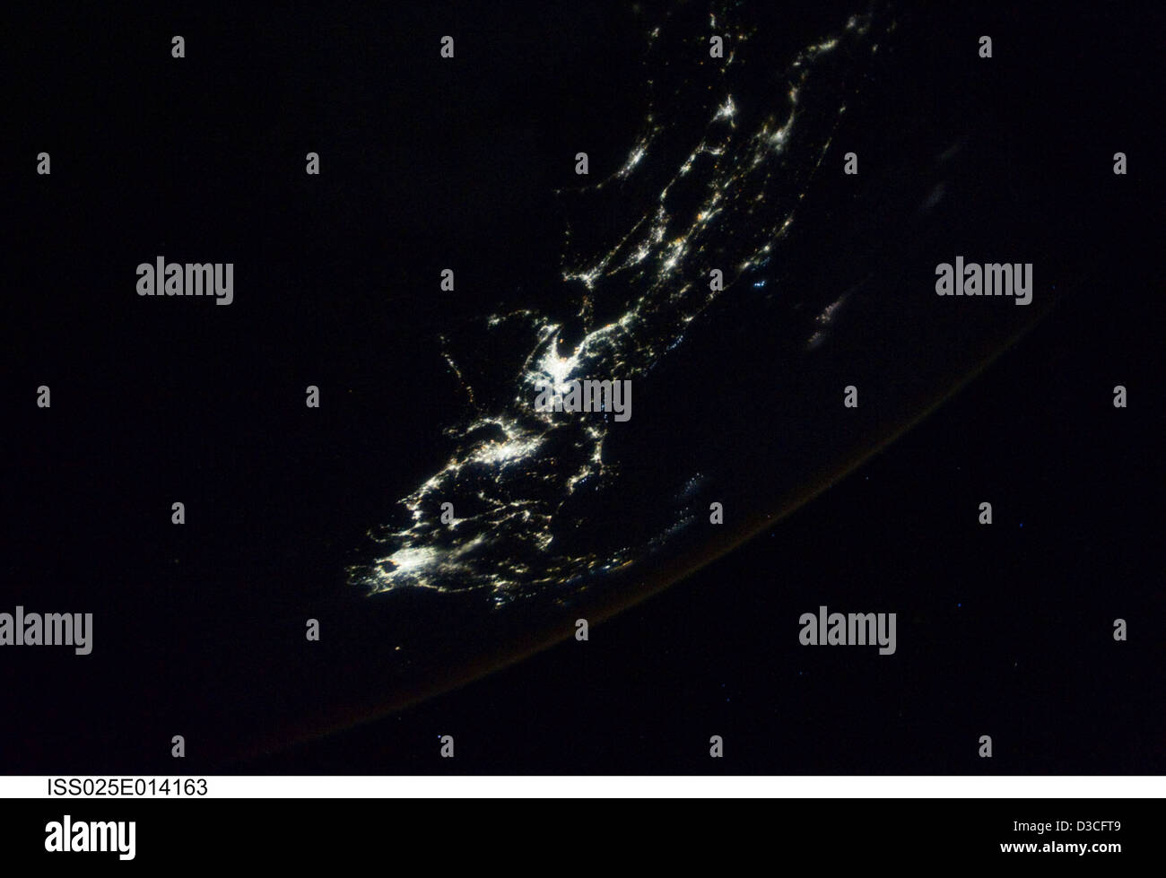 A stunning image of Japan taken from the International Space Station ...