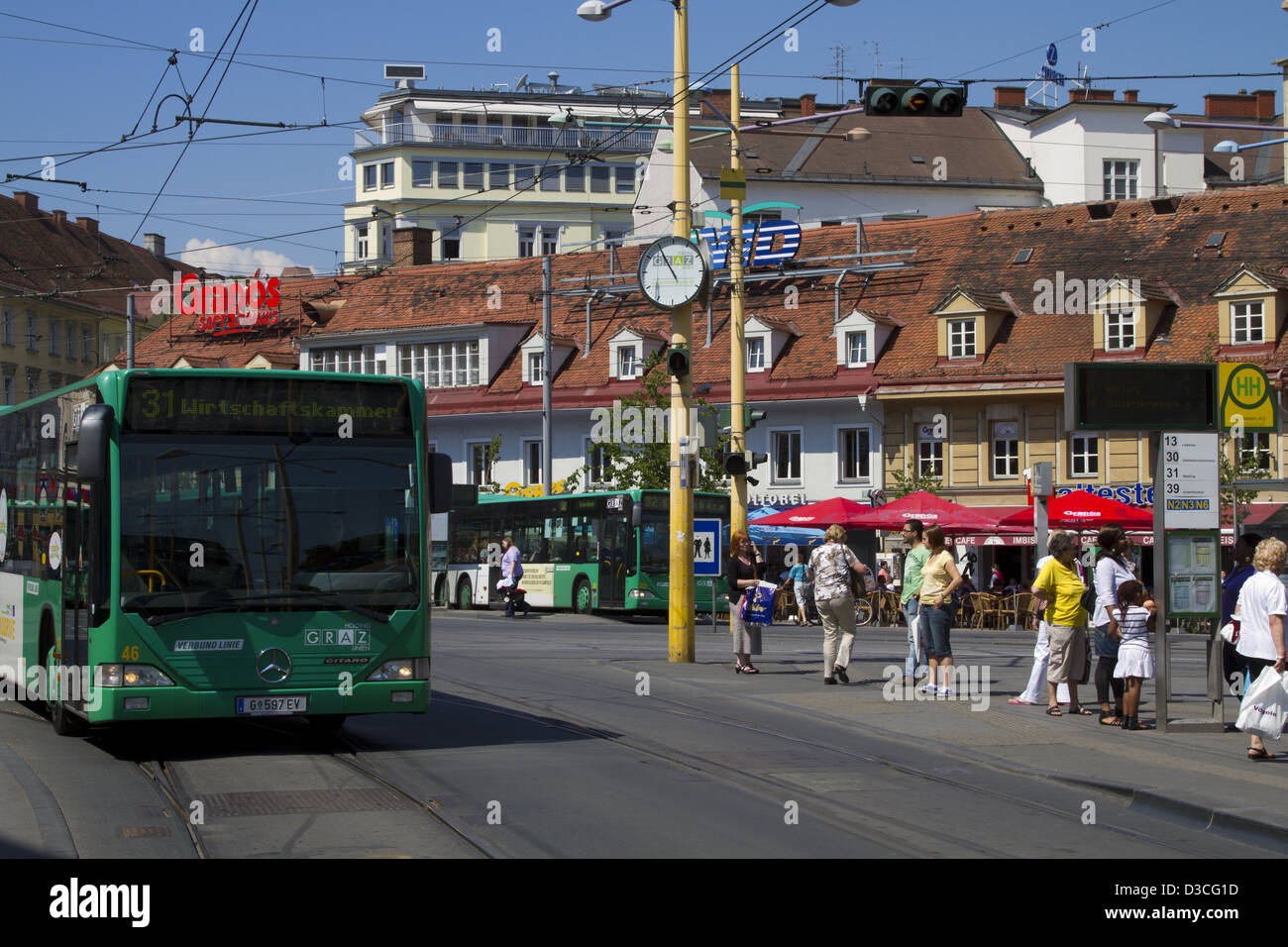 Graz buses hi-res stock photography and images - Alamy