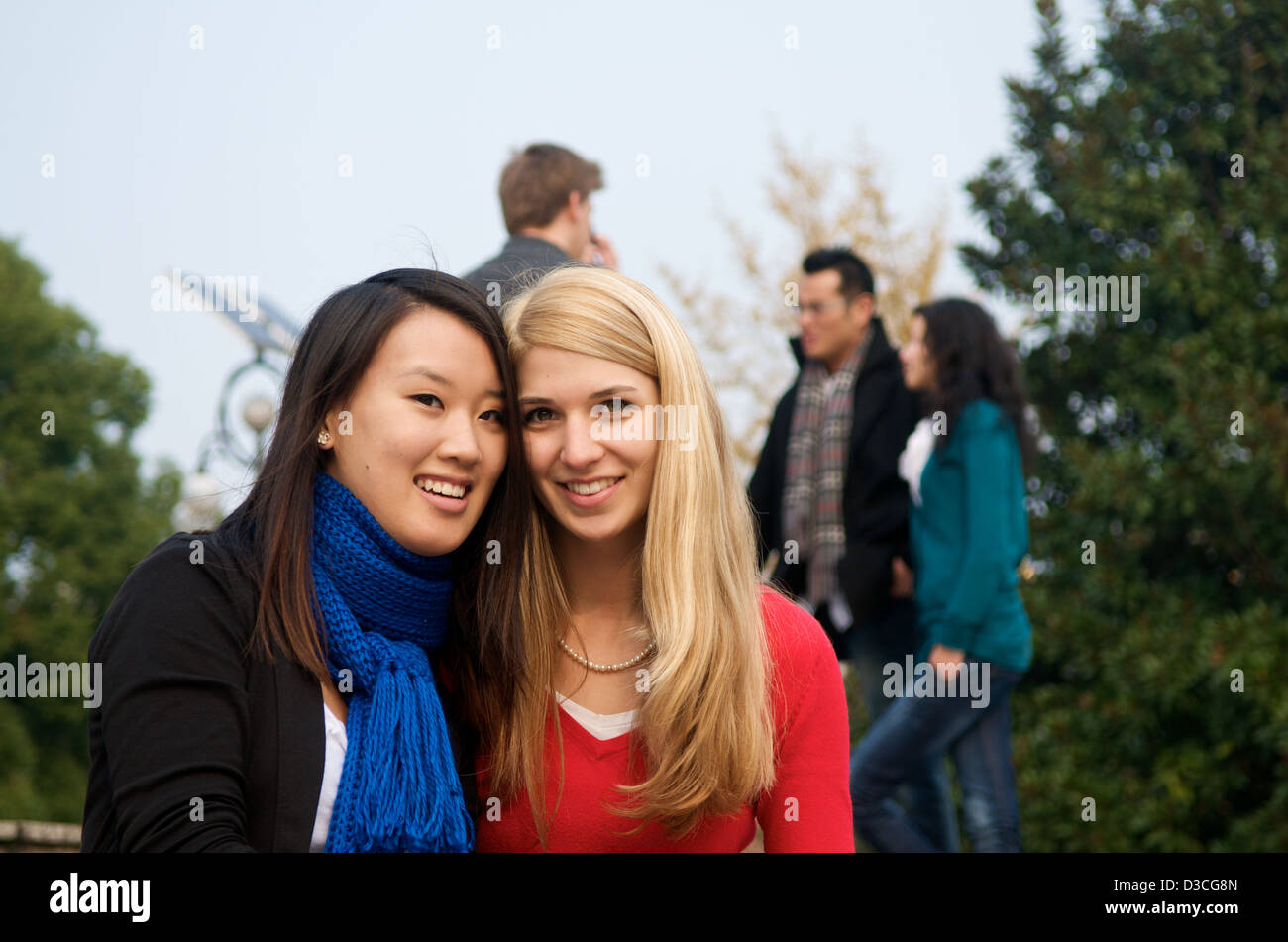 Female college students outdoor and friends Stock Photo - Alamy
