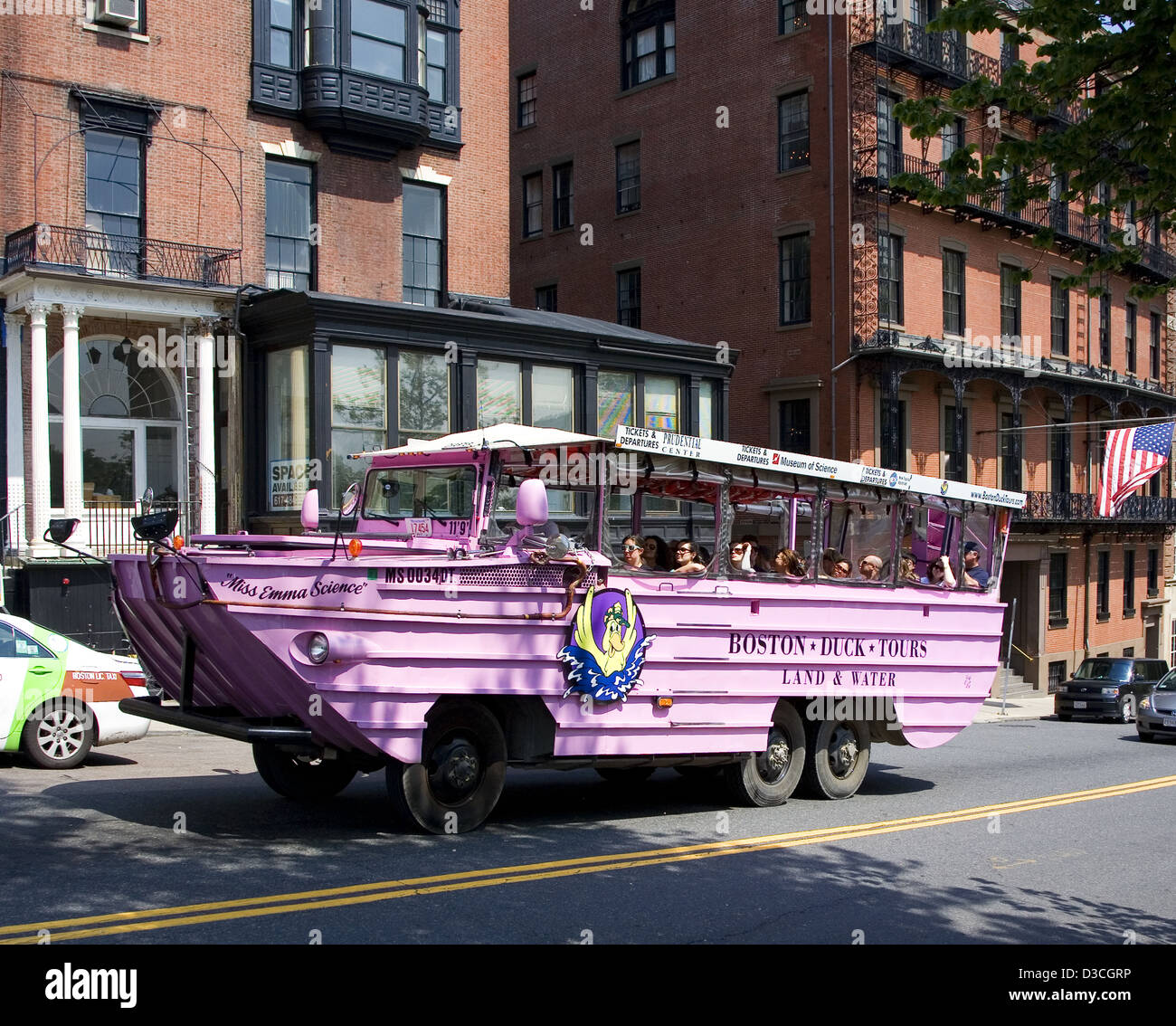 Boston duck tours hi-res stock photography and images - Alamy