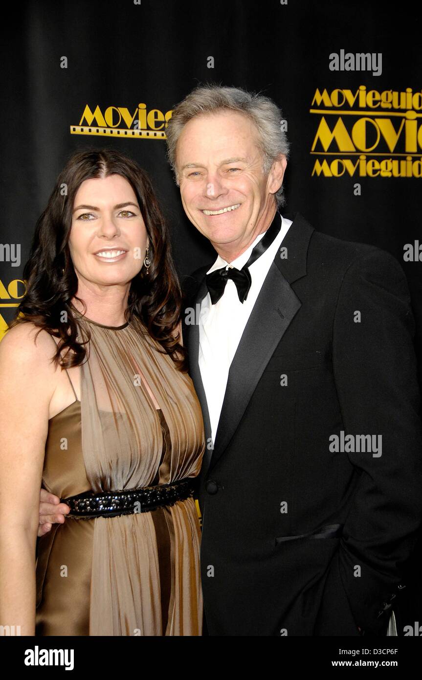 Teresa Rogers, Tristan Rogers at arrivals for The 21st Annual ...