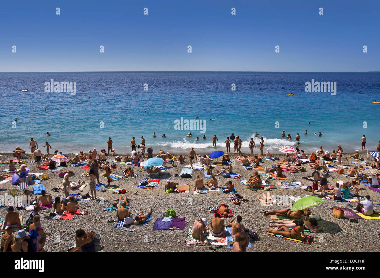 French riviera beach crowd hi-res stock photography and images - Alamy