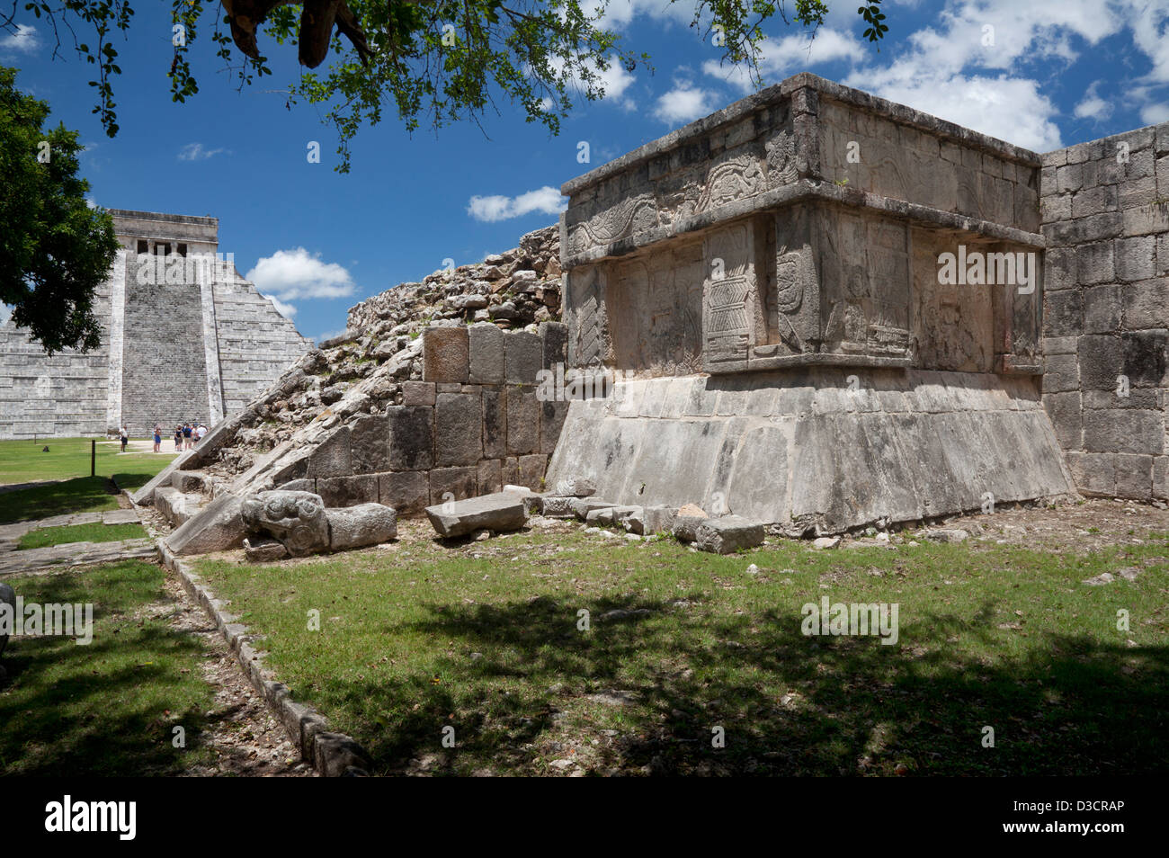 Venus platform chichen itza hi-res stock photography and images - Alamy
