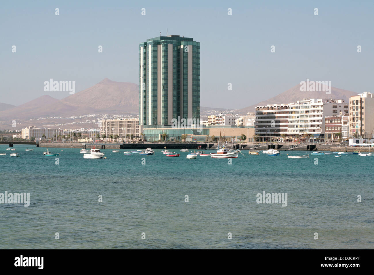 Spanish skyscraper skyscrapers hi-res stock photography and images - Alamy