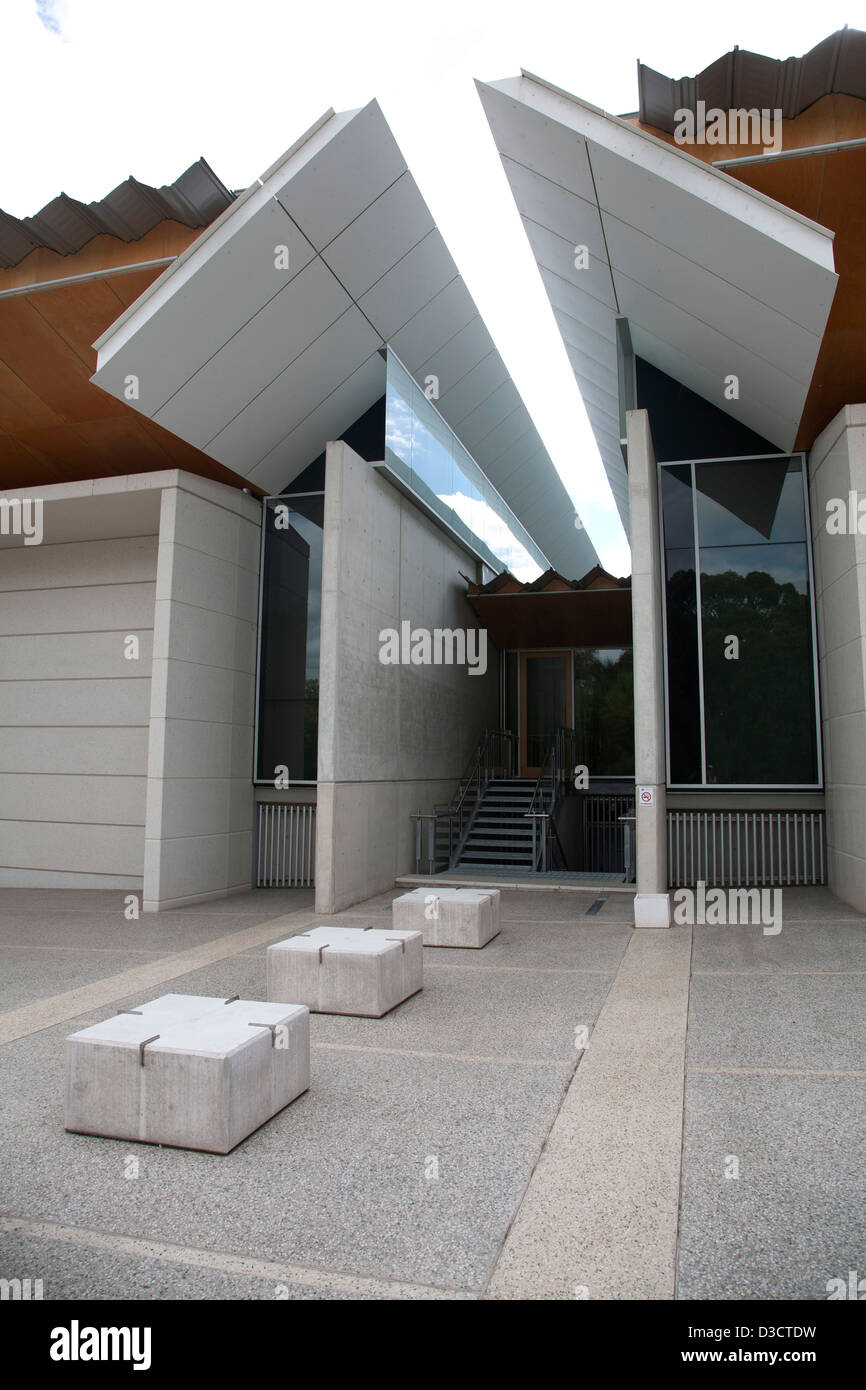 Interesting architectural design between two buildings at the National ...