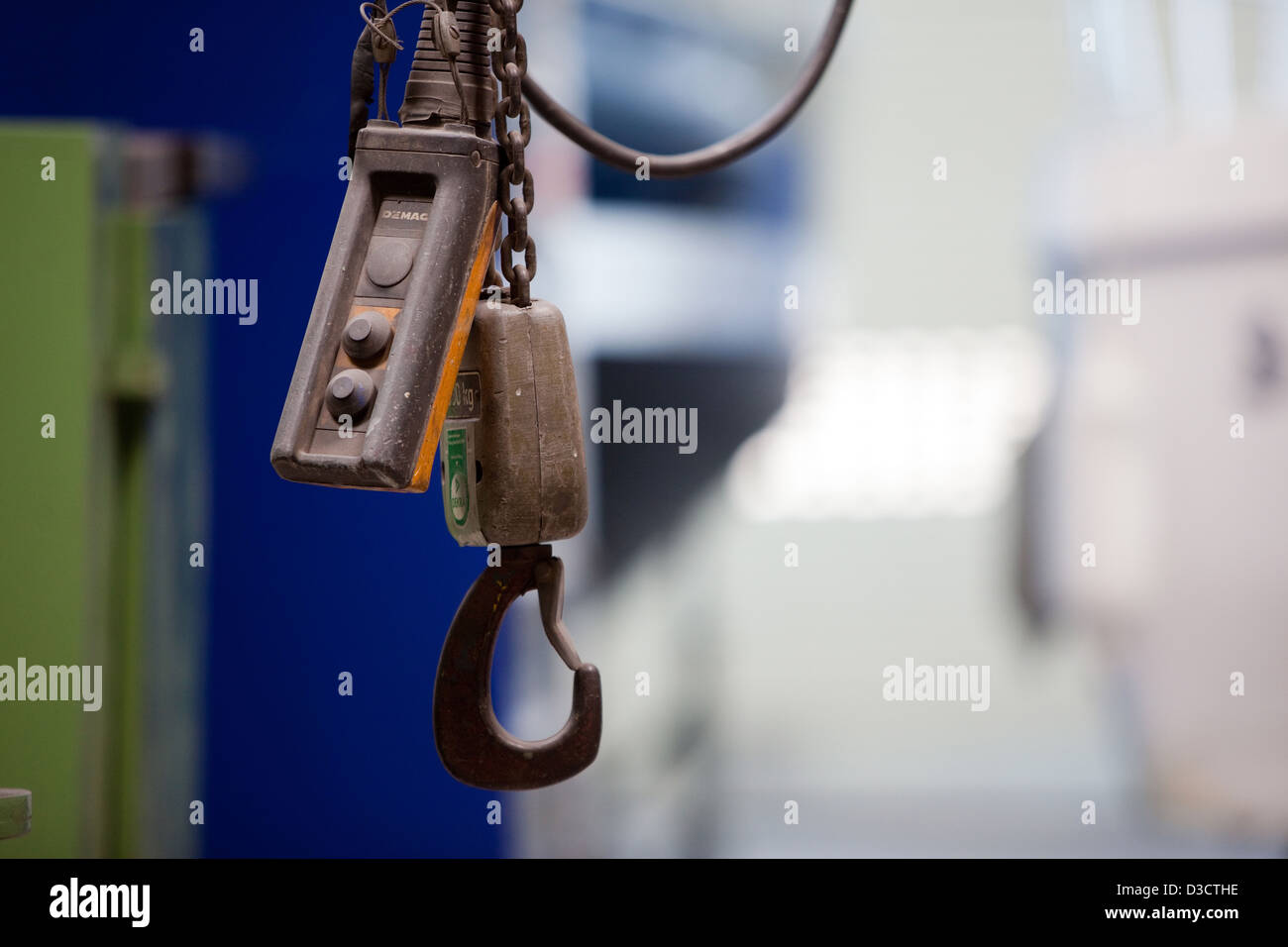 Snap lock hi-res stock photography and images - Alamy