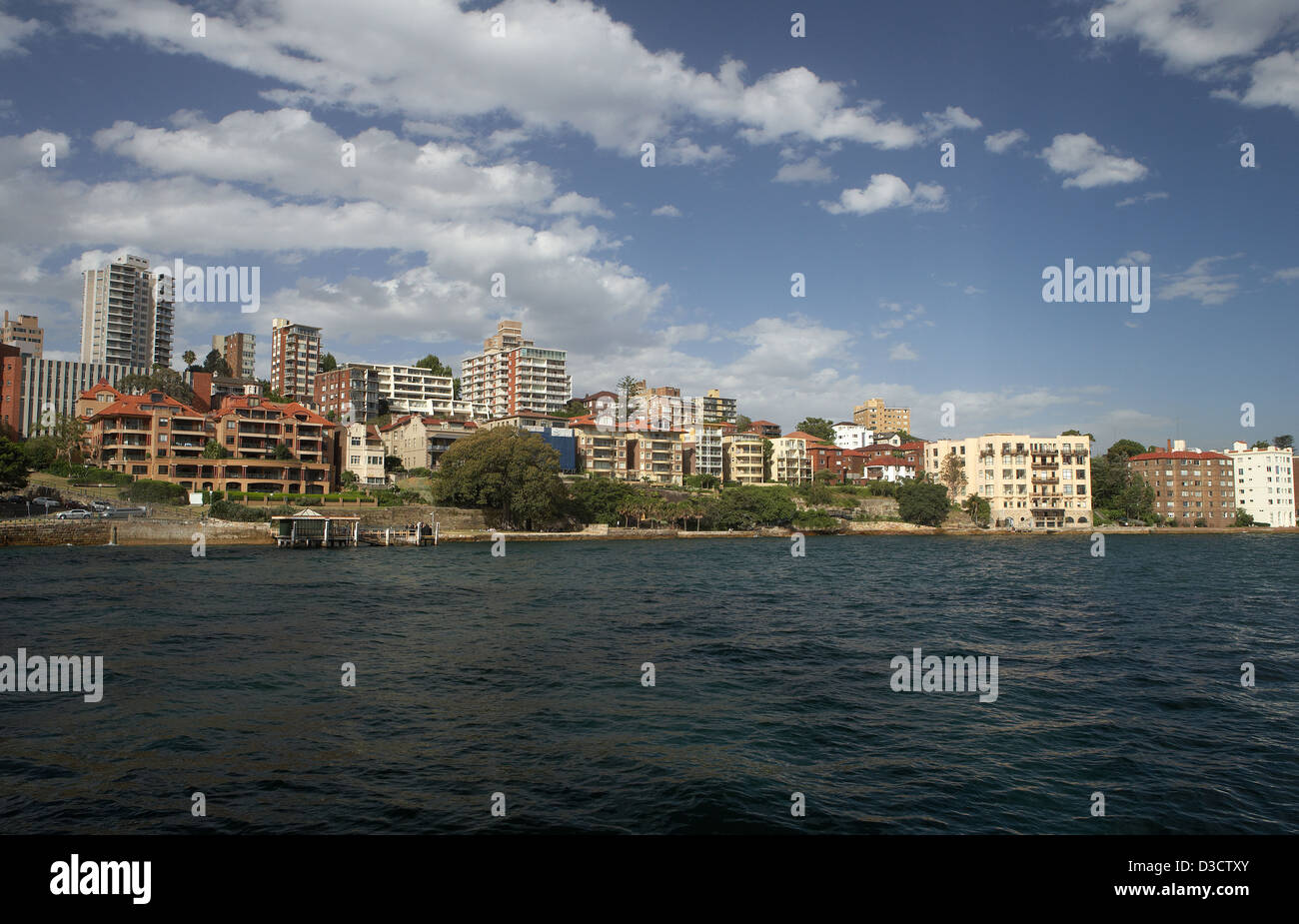 Sydney, Australia, the suburb of Kirribilli seen from a Hafenfaehre ...