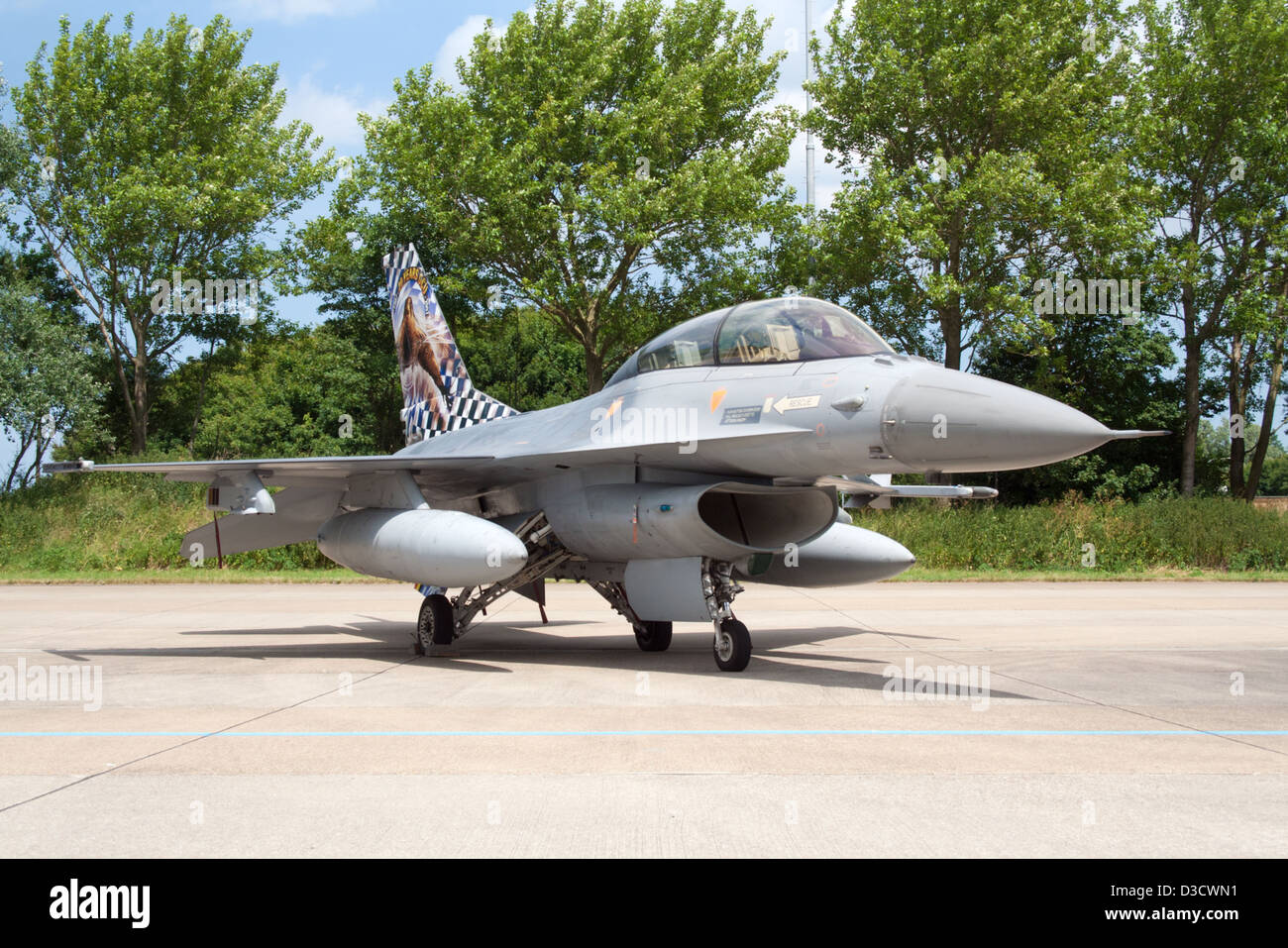 Belgian Air Force F-16 fighter jet Stock Photo - Alamy