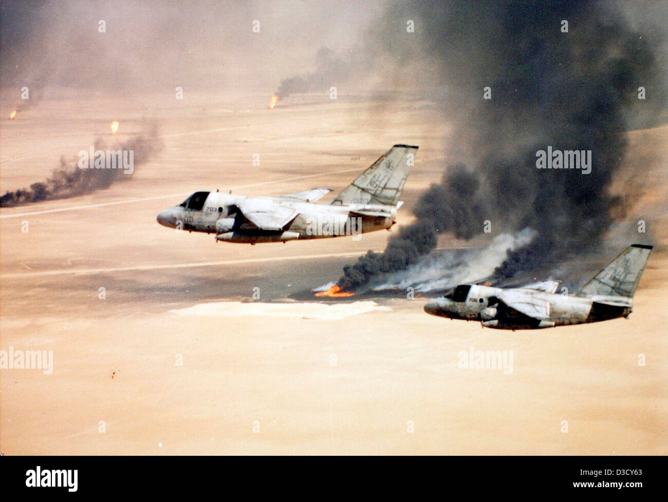 Lockheed s 3a viking hi-res stock photography and images - Alamy