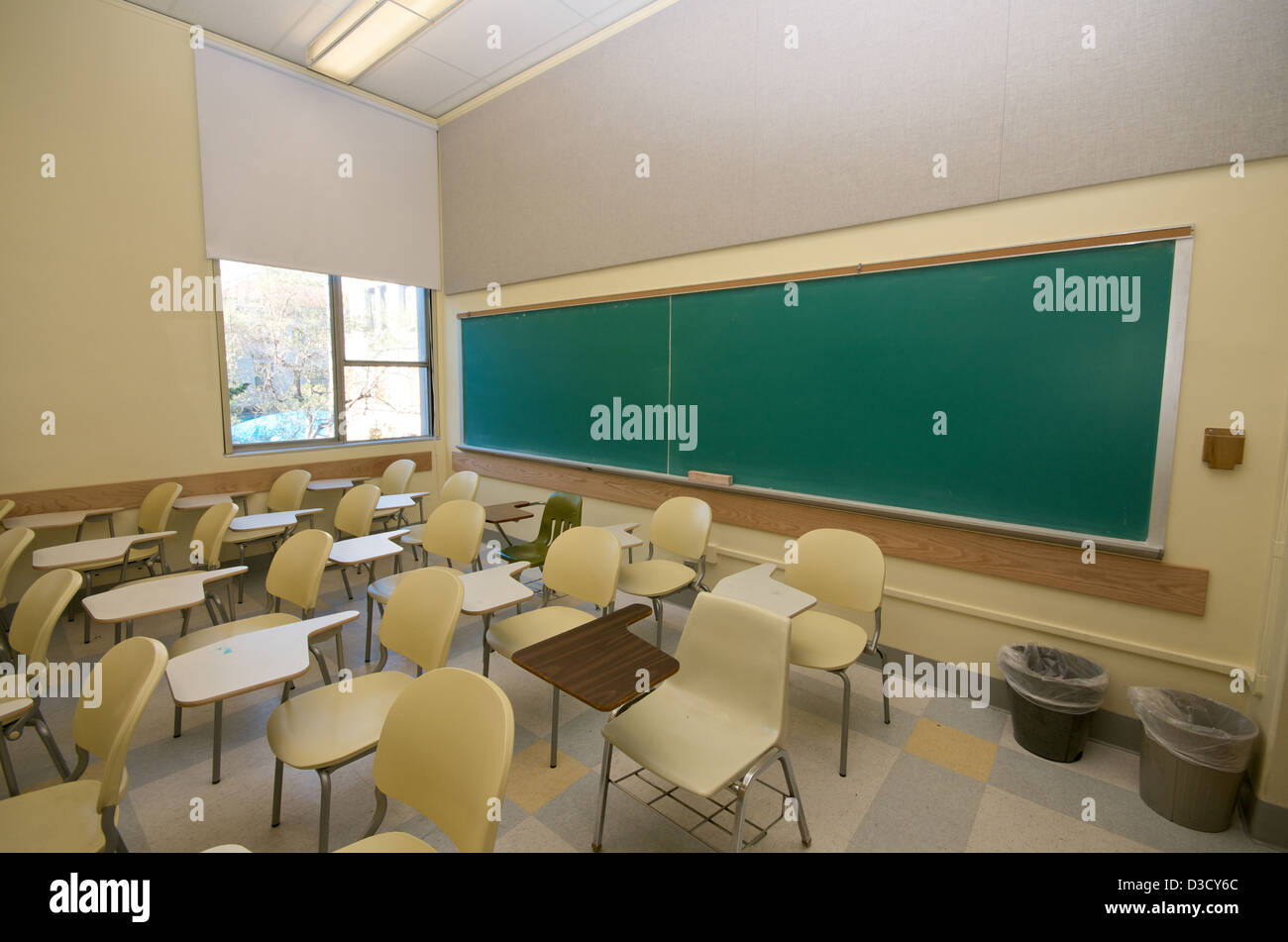 Empty college classrooms in university Stock Photo - Alamy