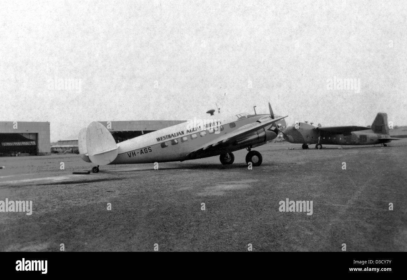 Lockheed hudson aircraft Black and White Stock Photos & Images - Alamy