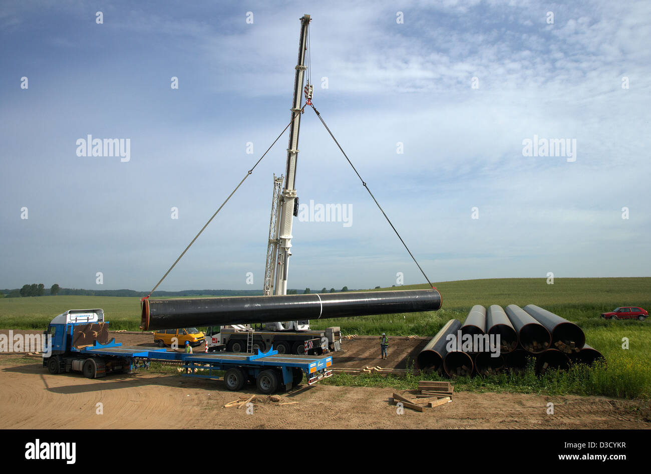 Shipping steel pipe hi-res stock photography and images - Alamy