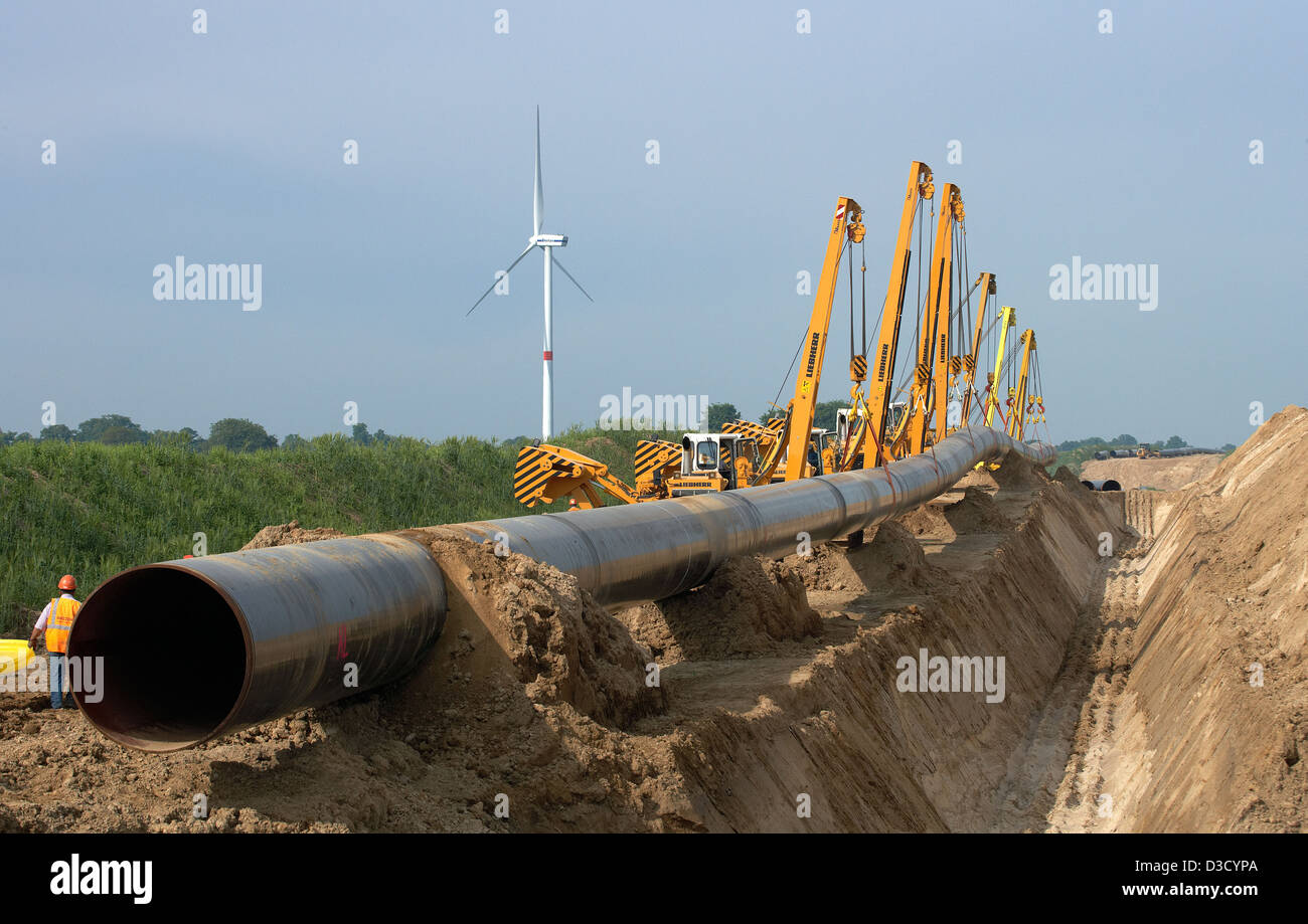 Opal pipeline hi-res stock photography and images - Alamy