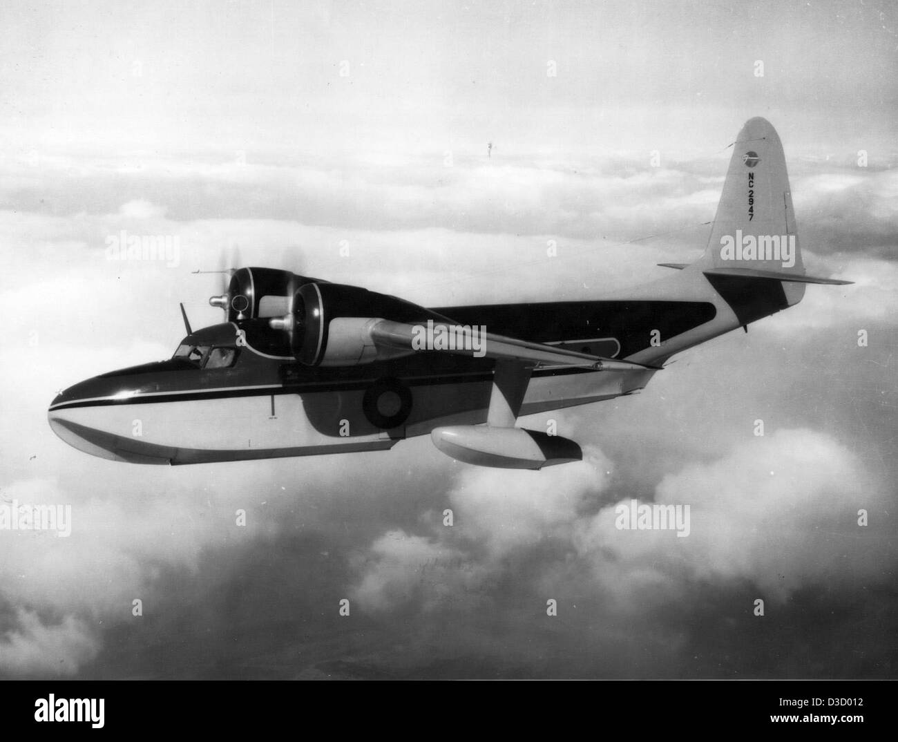 The Grumman Mallard, NC2947, is a civilian amphibious transport ...